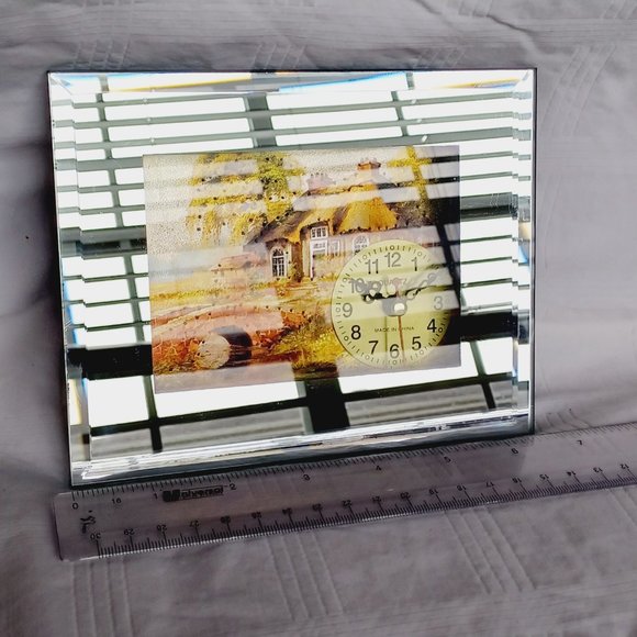 Tiguan | Wall Decor | Vintage Tianguan Lighted Quartz Table Clock ...